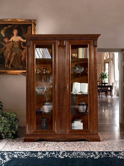 Showcase cupboard store
